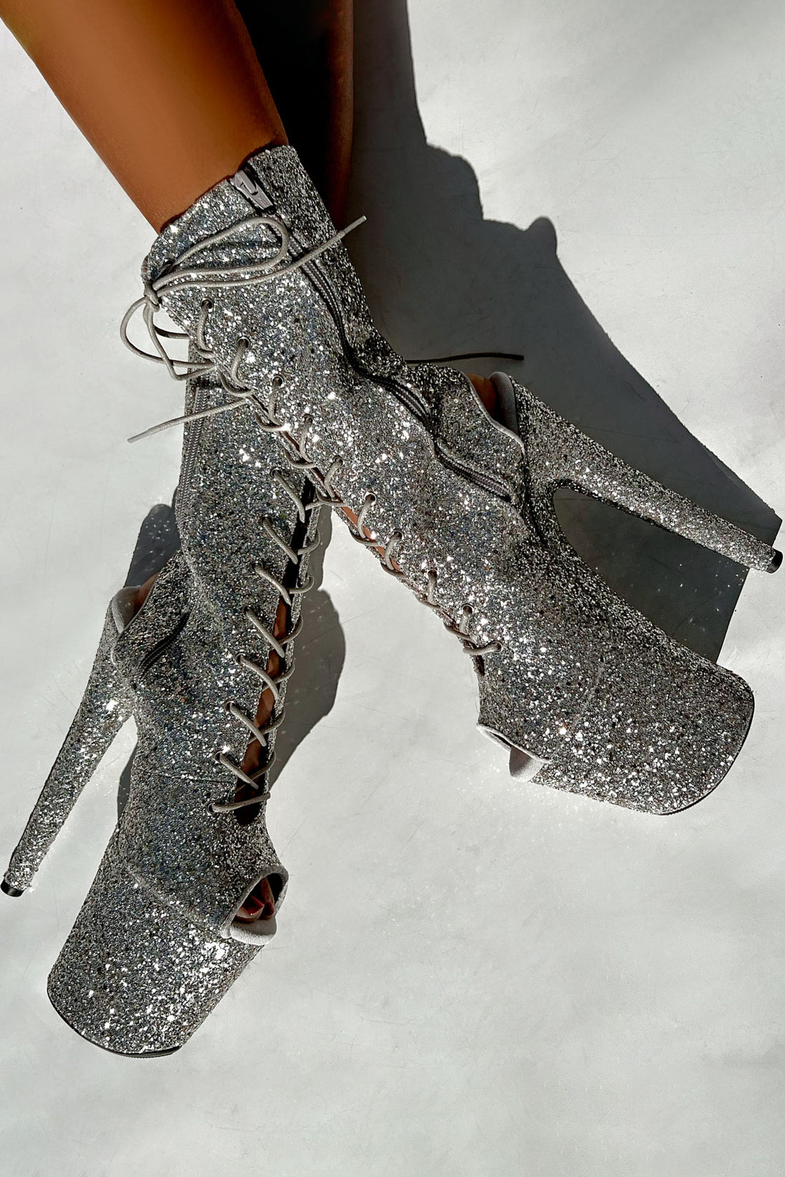 Hella Heels · Pole Junkie